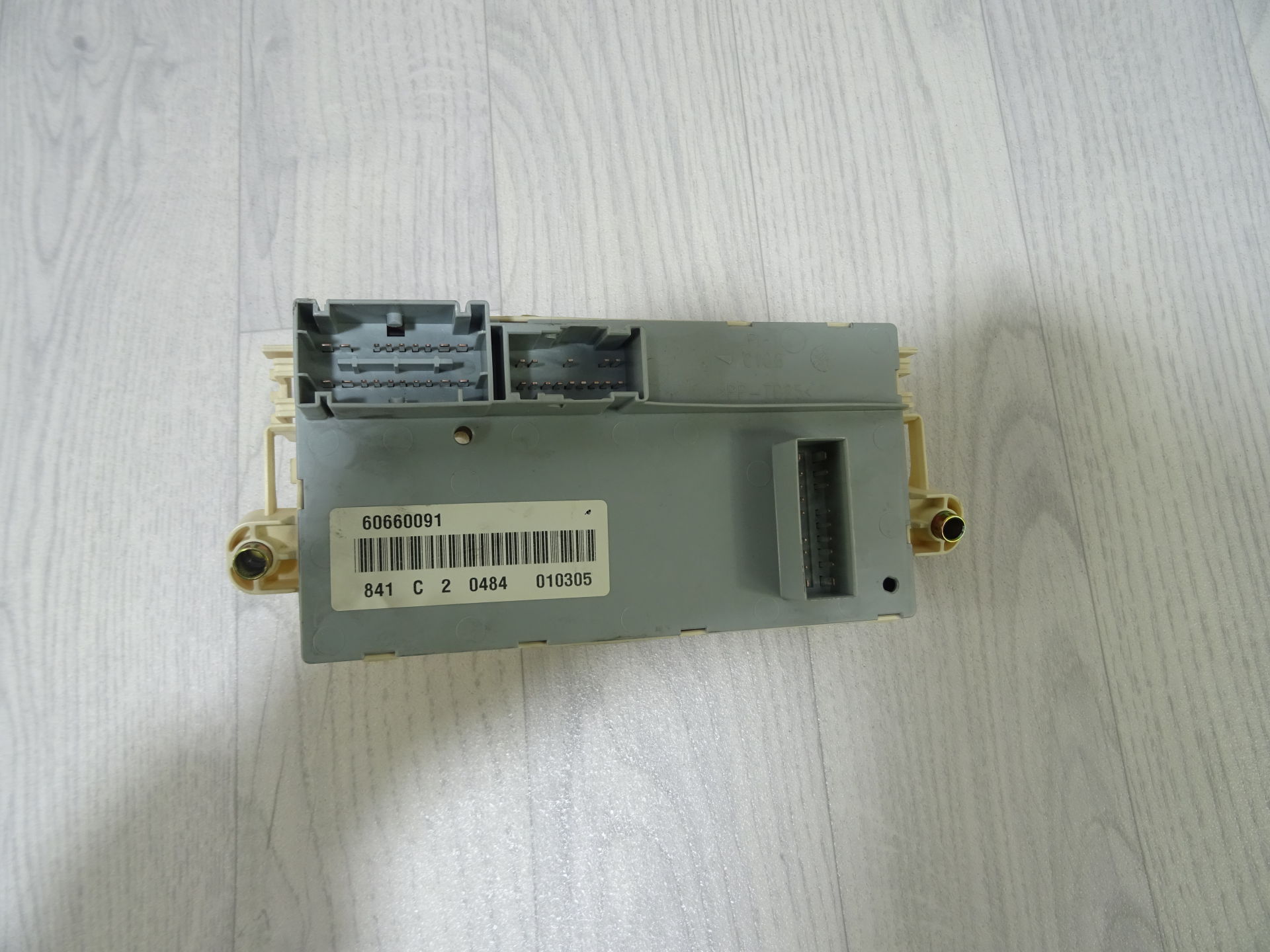 SCATOLA DEI FUSIBILI Copertura Relais Relè Maserati Quattroporte V M139 ...