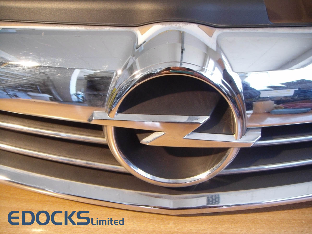 Kühlergrill Grill Frontgrill original Chrom Zafira B Facelift Opel