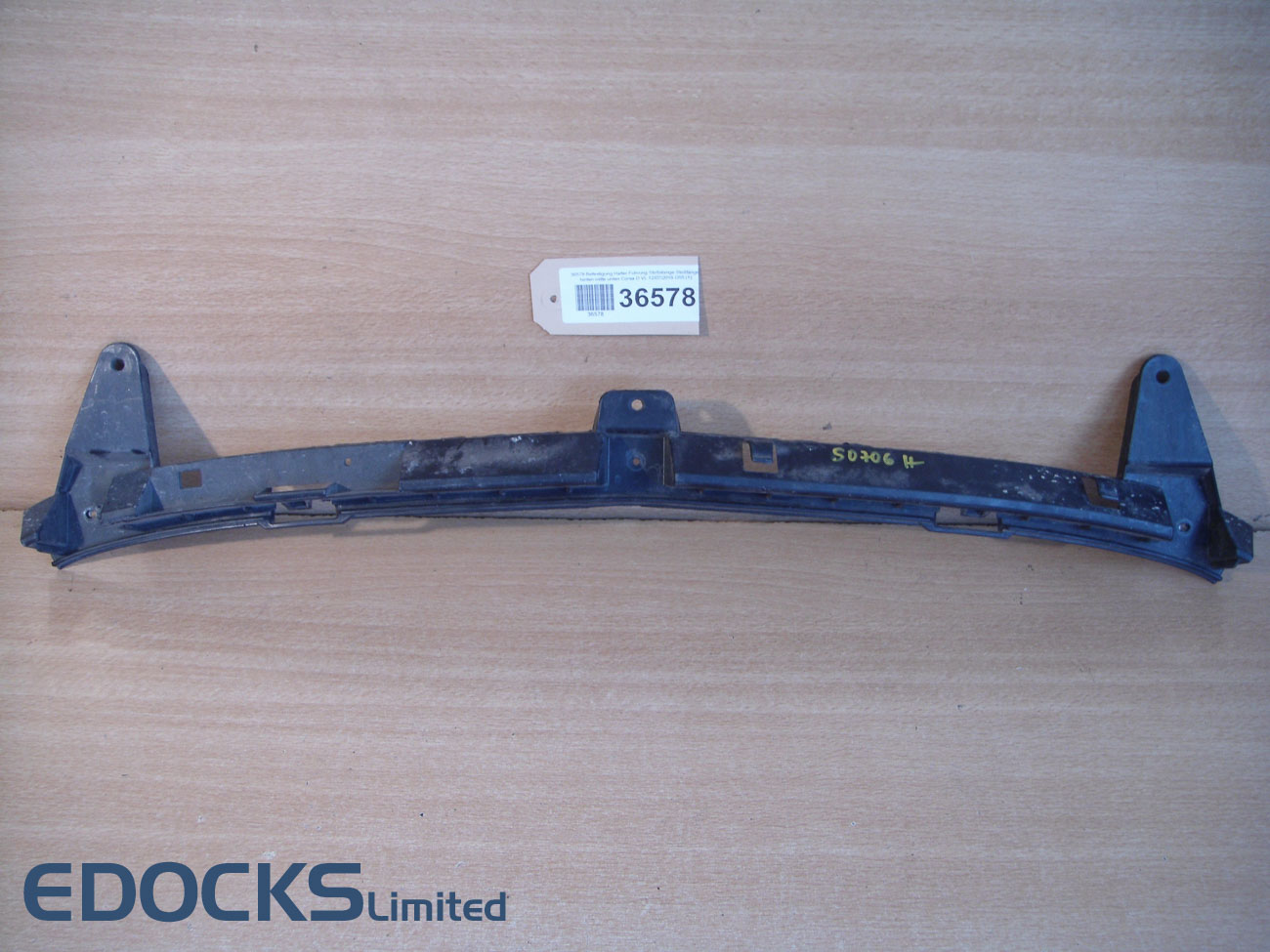 Befestigung Halter Führung Stoßstange Stoßfänger hinten mitte unten ...