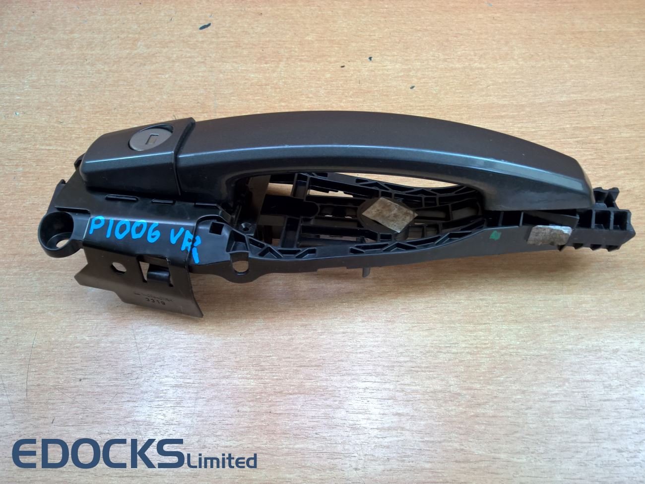 Türgriff aussen vorne rechts Karbongrau RHD Astra J Insignia Opel