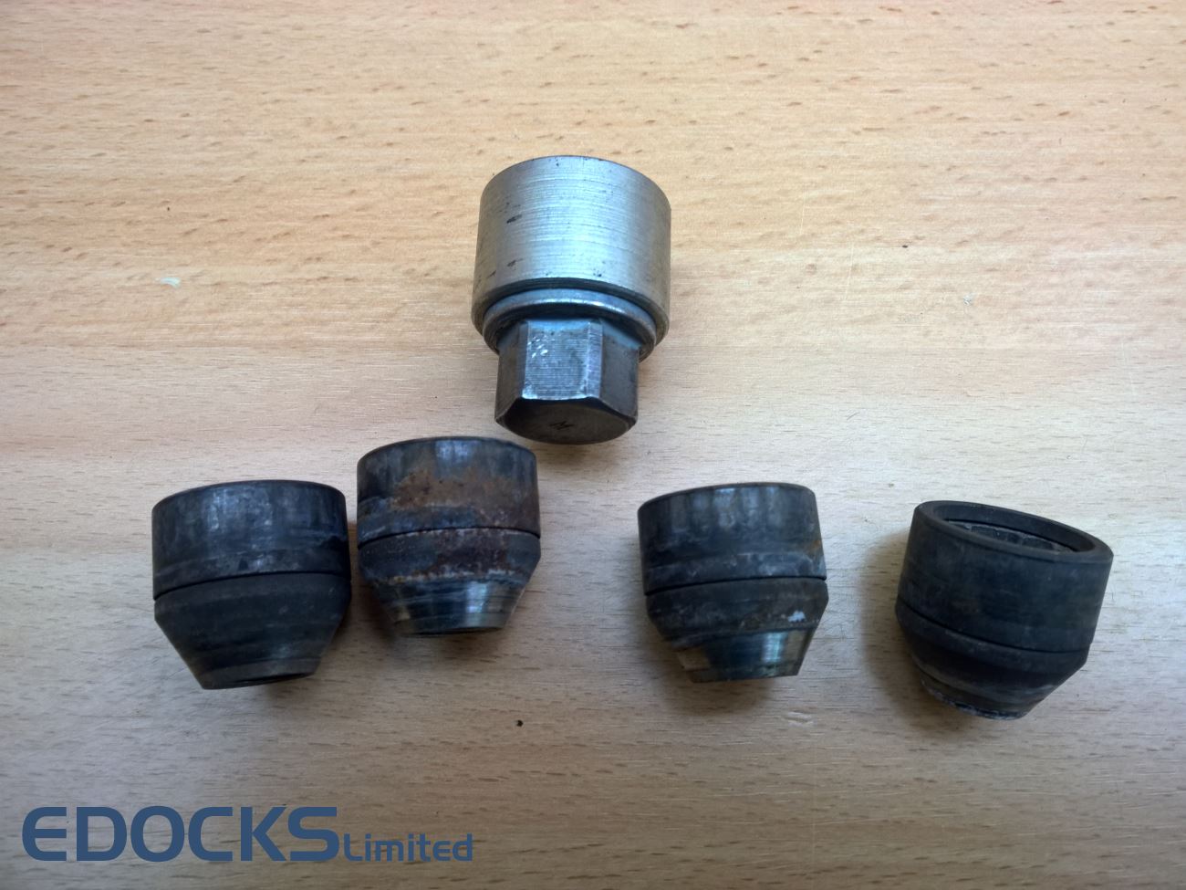 Satz original Sicherheitsschrauben Felgenschloss Kode 7541 Astra J ...