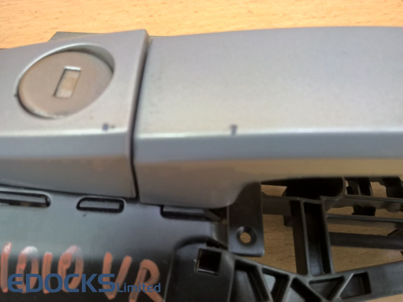 Türgriff aussen vorne rechts Z167 / GBF Pannacotta RHD Astra J Insignia ...